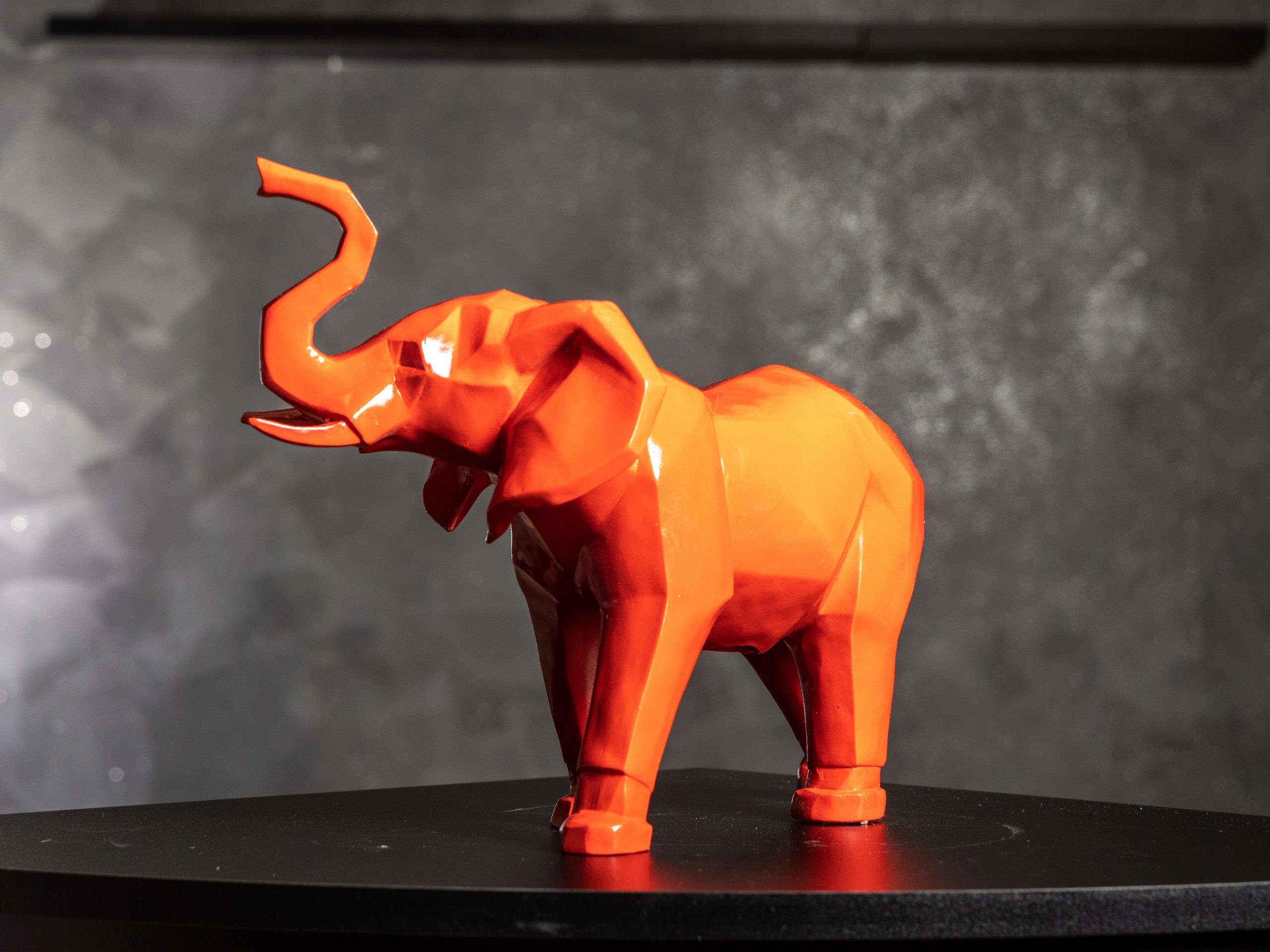 Vendita Elefante Rosso 35cm - Oggetto di design in vetroresina